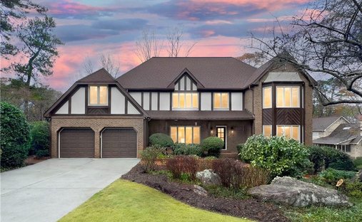 Listados Inmobiliarios de Robin Martin & Associates, LLC - Alpharetta ...