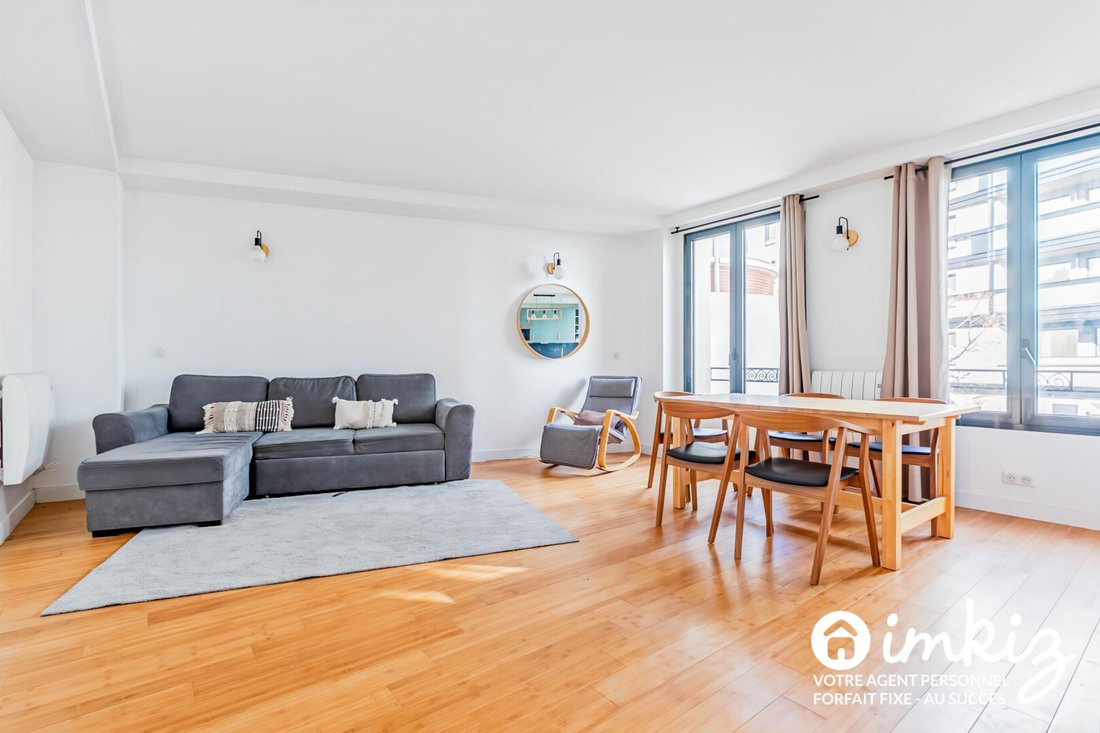 Renoviertes In Issy Les Moulineaux, île De France, Frankreich Zu ...