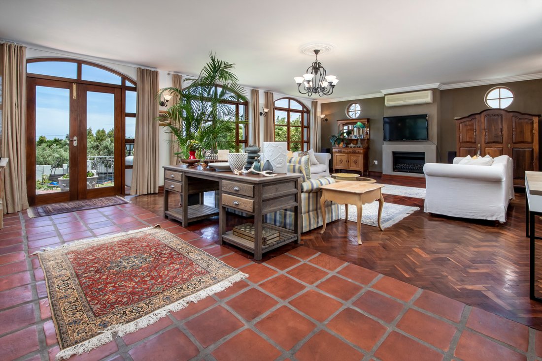 “Old World Charm Gracious Manor” In Hermanus, Western Cape, South ...