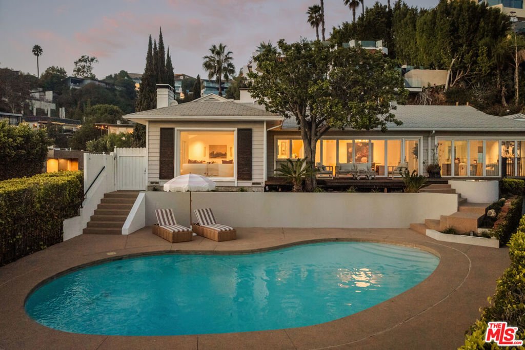 Single Family Residence In West In Los Angeles, California, United ...