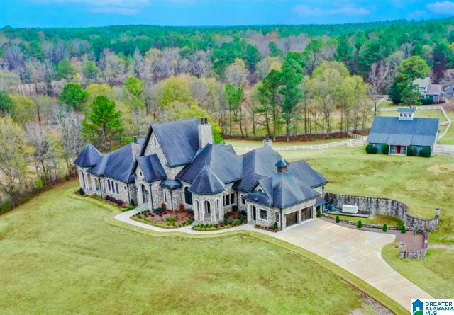 5 Bedrooms Single Family Detached In Calera, Alabama, United States For ...