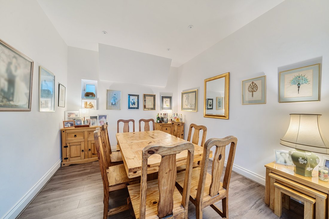 5 Bed Semi Detached House For Sale In Hale In London, England, United ...