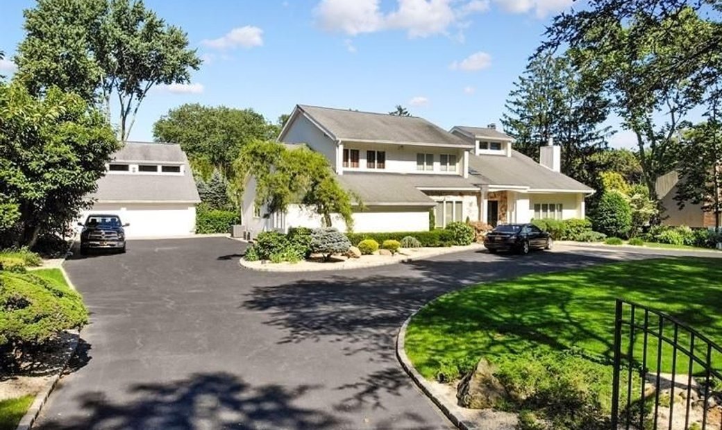 Extraordinary Custom Built Home In Huntington Station, New York, United ...