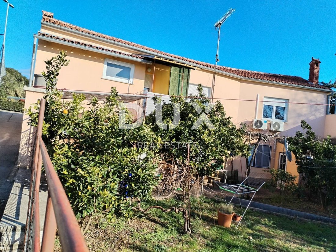 Istria, Pula House With Two Apartments In Grad Pula, Istria County ...
