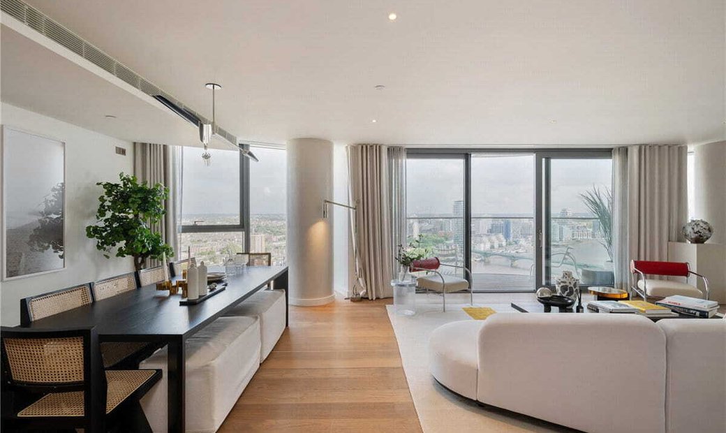 Waterfront Drive, Chelsea Waterfront Sw10 In London, England, United ...