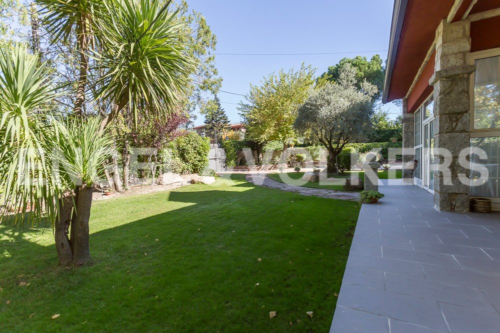 Luxury & Soul. Exclusive Chalet In Collado Villalba, Community Of Madrid, Spain For Sale (16821360)