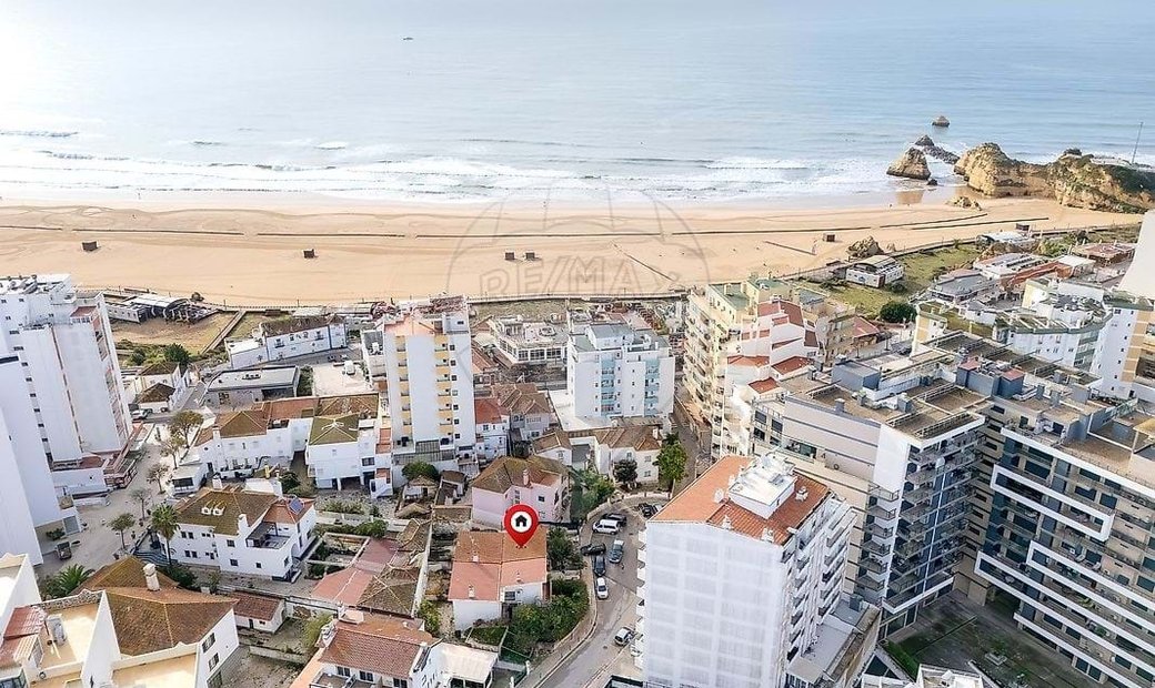 Maison De Réhabilitation — Praia Da Rocha, Dans Portimão, Algarve ...