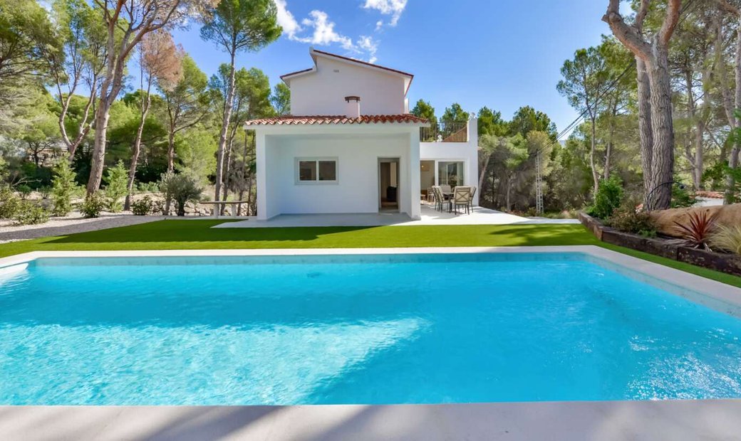 Altea Villa In Altea, Valencian Community, Spain For Sale (16825612)