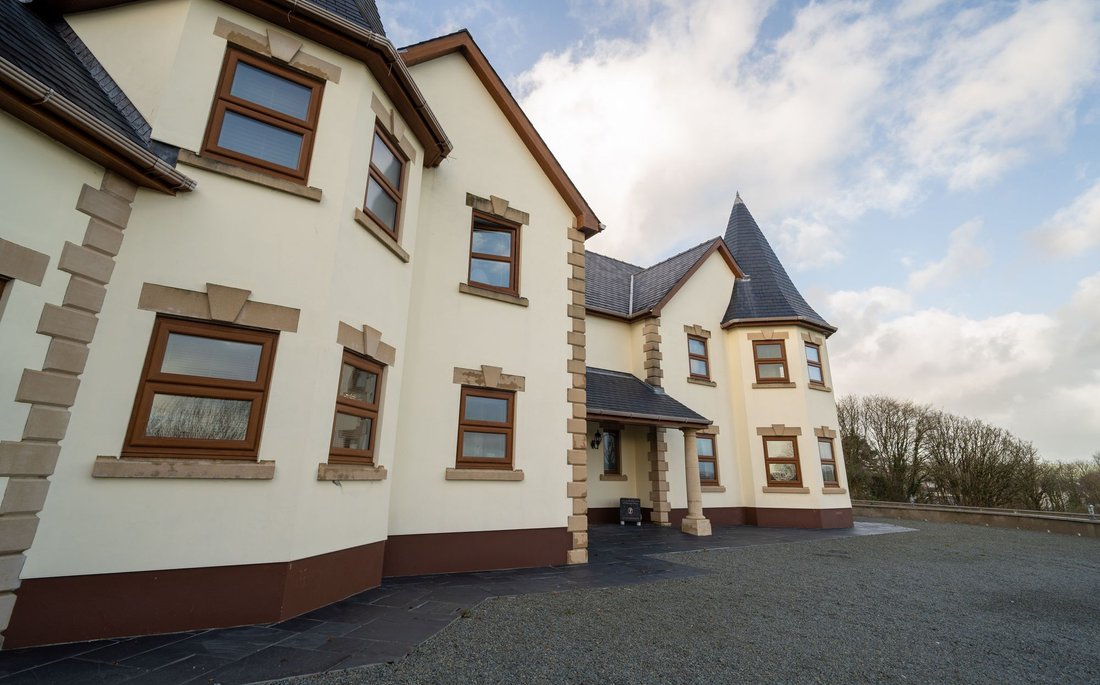 5 Bedroom Detached House For Sale In In Saint Clears, Wales, United ...