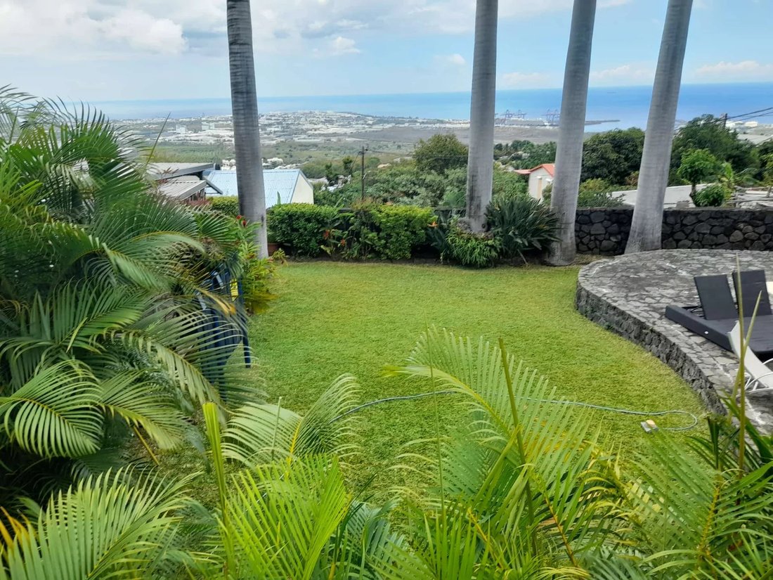 La Possession Bed And En La Possession, Distrito De Saint Paul, Reunión ...