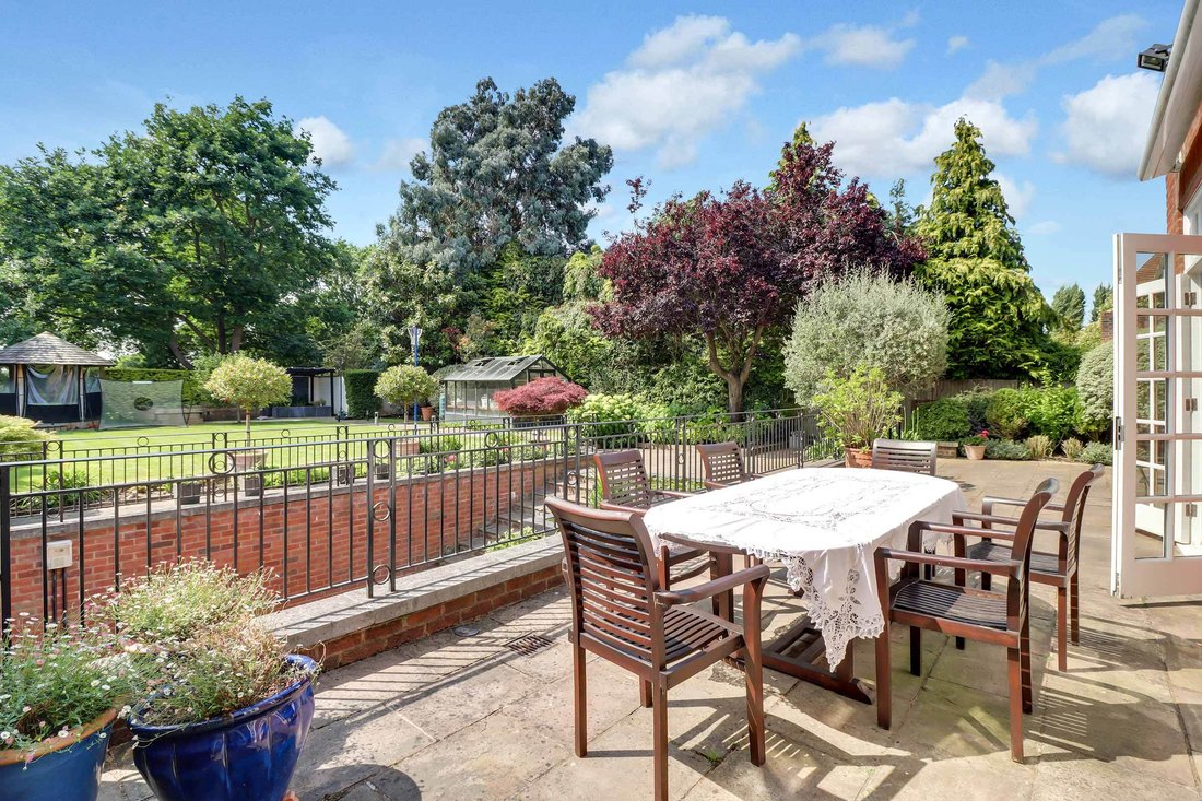 Winnington Road, London, N2 In London, England, United Kingdom For Sale ...
