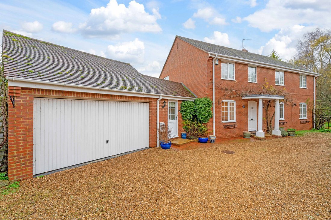 4 Bedroom Detached House For Sale In In Helmdon, England, United ...