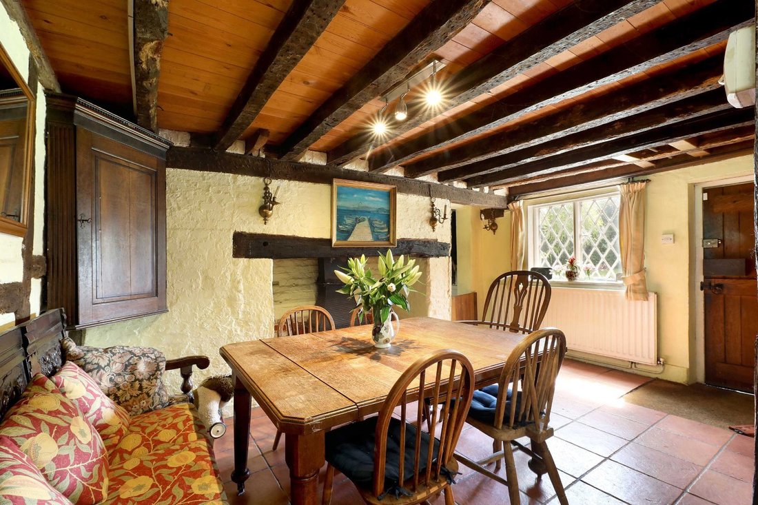 A Charming, Traditional Country Cottage In In Burkham, England, United ...