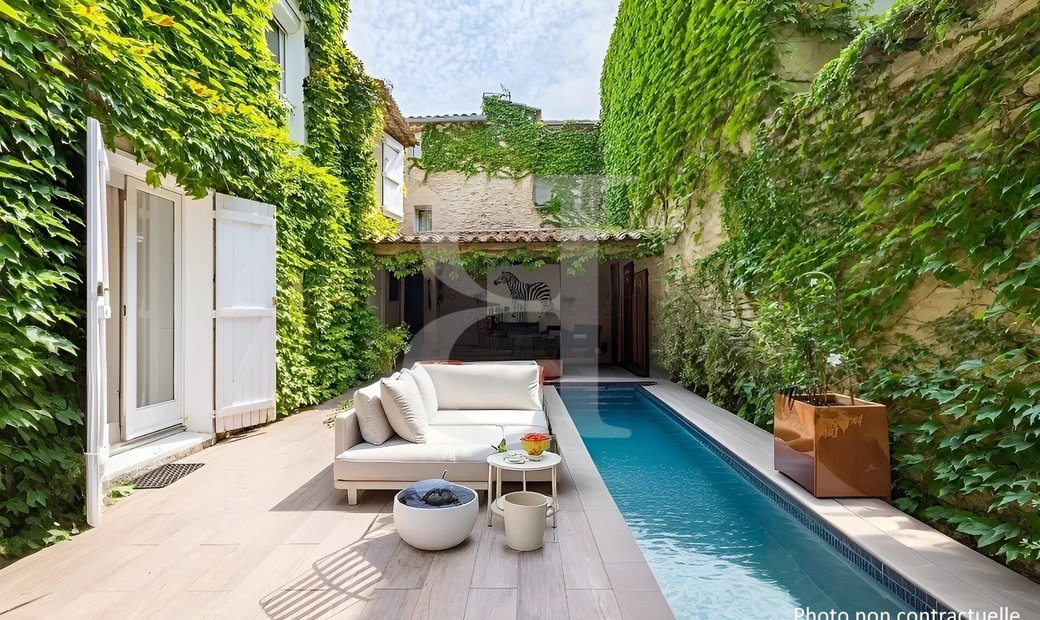 Mas De L'isle Sur Dans L'isle Sur La Sorgue, Provence Alpes Côte D'azur ...