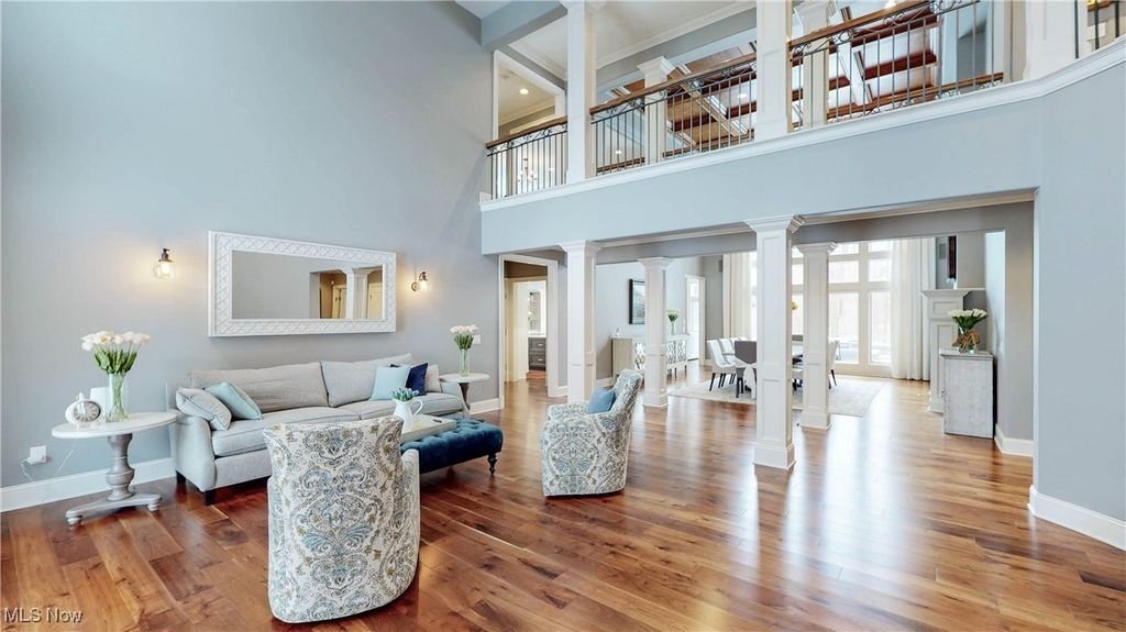 Grand Luxury Estate With Impeccable Modern In Solon, Ohio, United ...