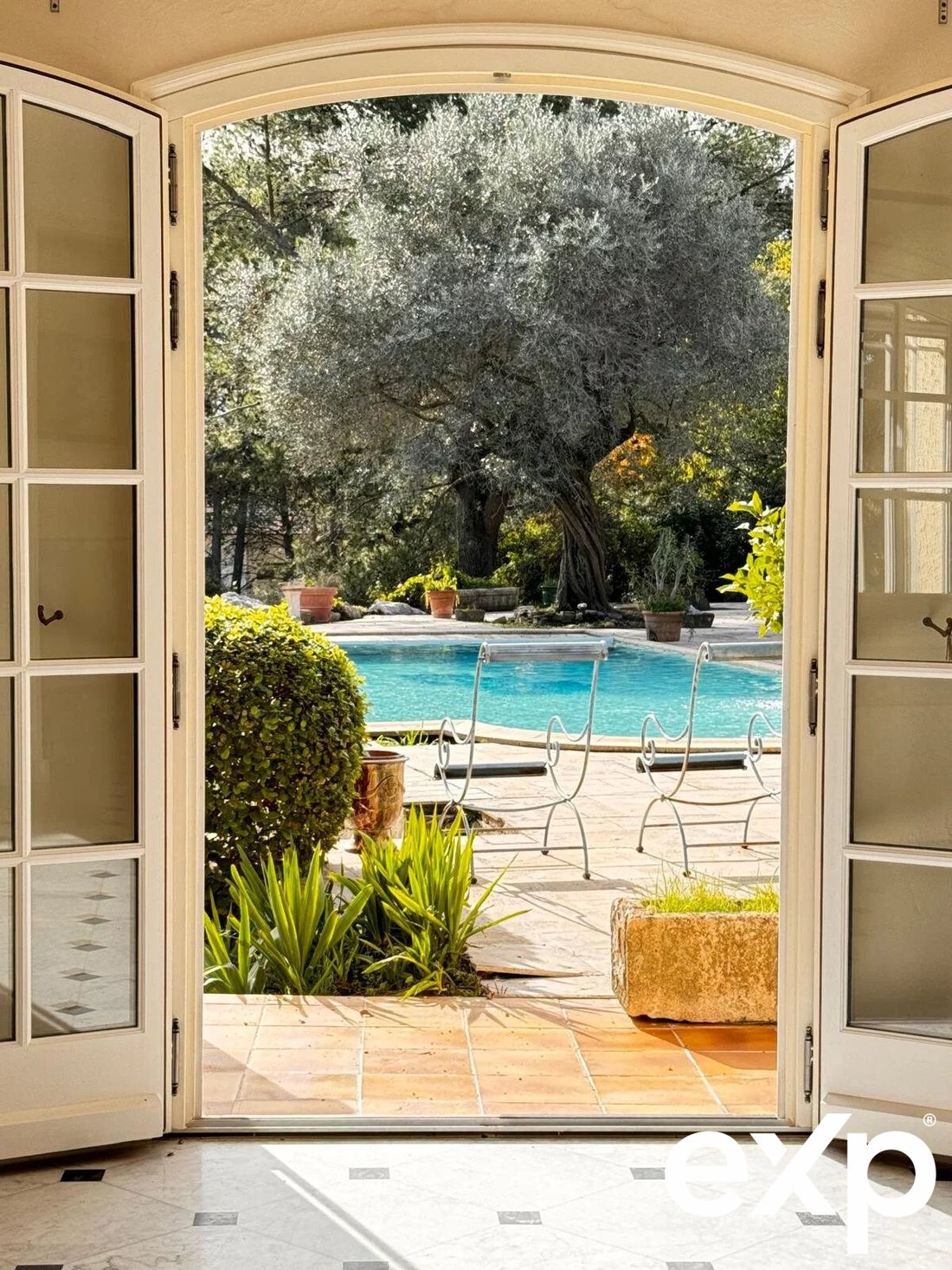 Nîmes Bourgeoise In Nîmes, Occitanie, France For Sale (16834430)