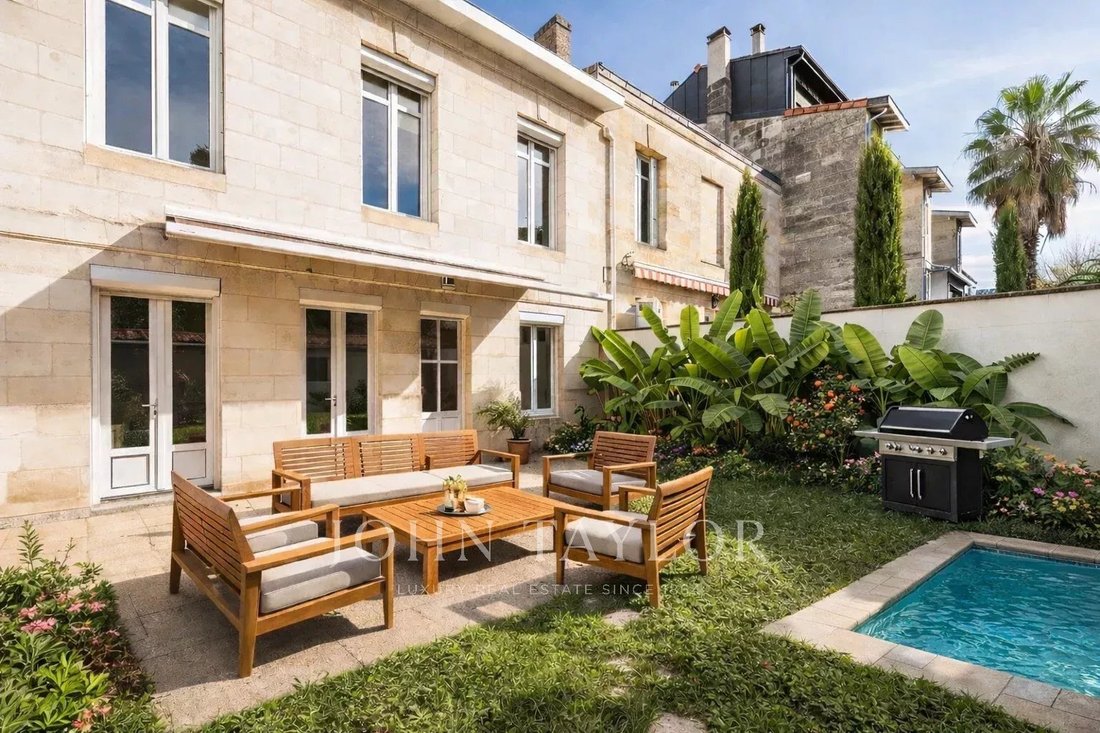 Charming House 5 Rooms Garden In Bordeaux, Nouvelle Aquitaine, France ...