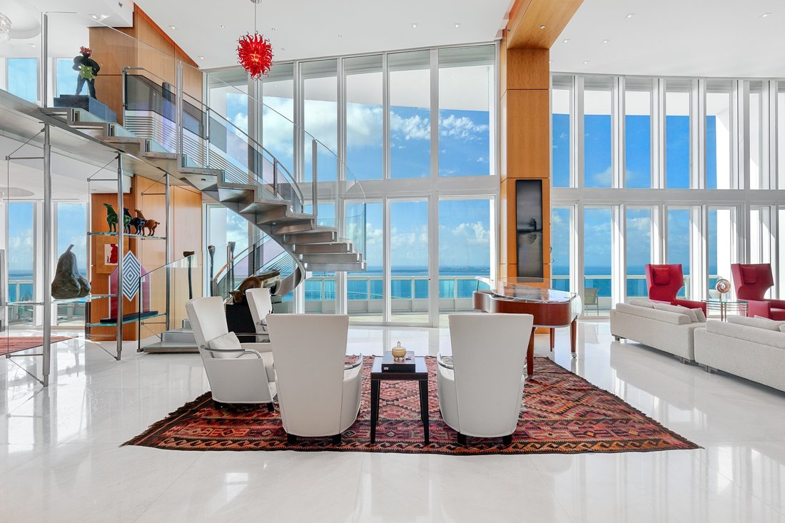 Santa Maria Brickell Ph With 97 Ft Boat Dock In Miami, Florida, United ...