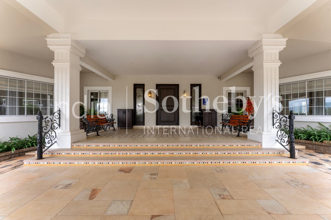 Villa Tentaculaire à Lonavala Dans Kune N.M., Maharashtra, Inde à ...