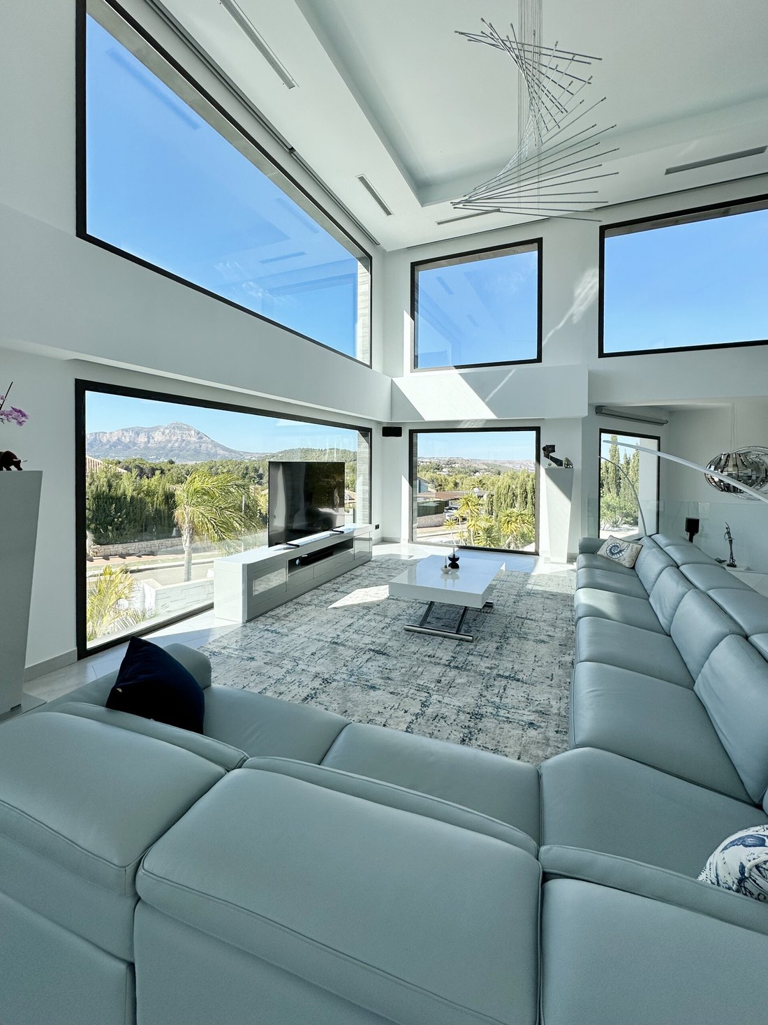 Villa Moderne Avec Vue Panoramique Sur La Montagne Dans Xàbia, Valence ...