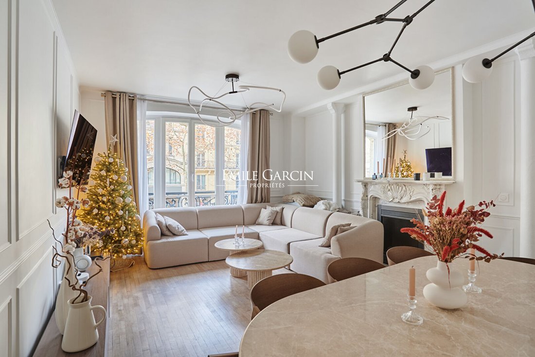 For Sale Apartment Of 69 M² In Paris 75004 In Paris, île De France ...
