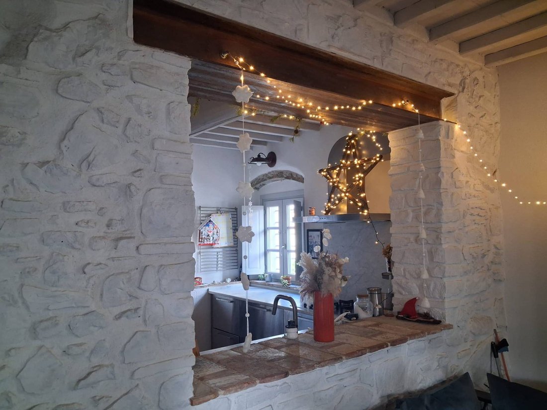 Terratetto Completamente Ristrutturato Libero Su In Quarrata, Tuscany ...