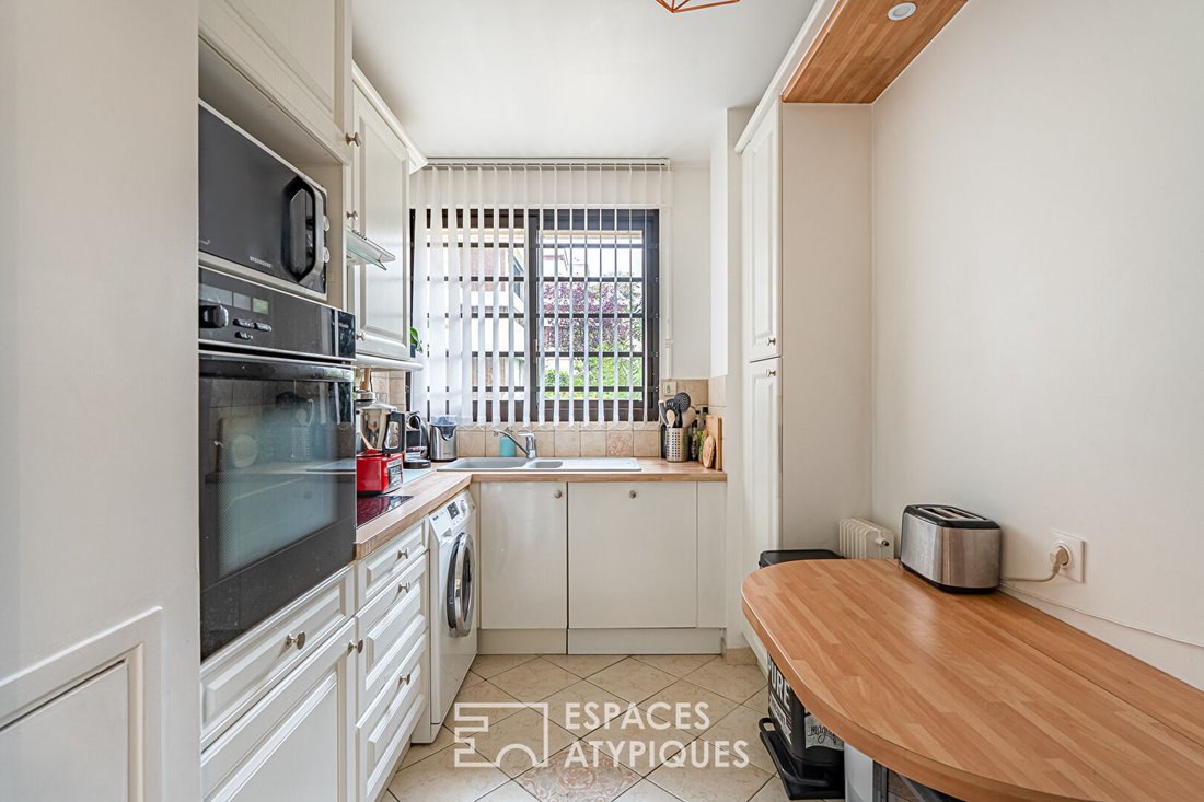 Ground Floor Of The Esplanade In The In Suresnes, île De France ...