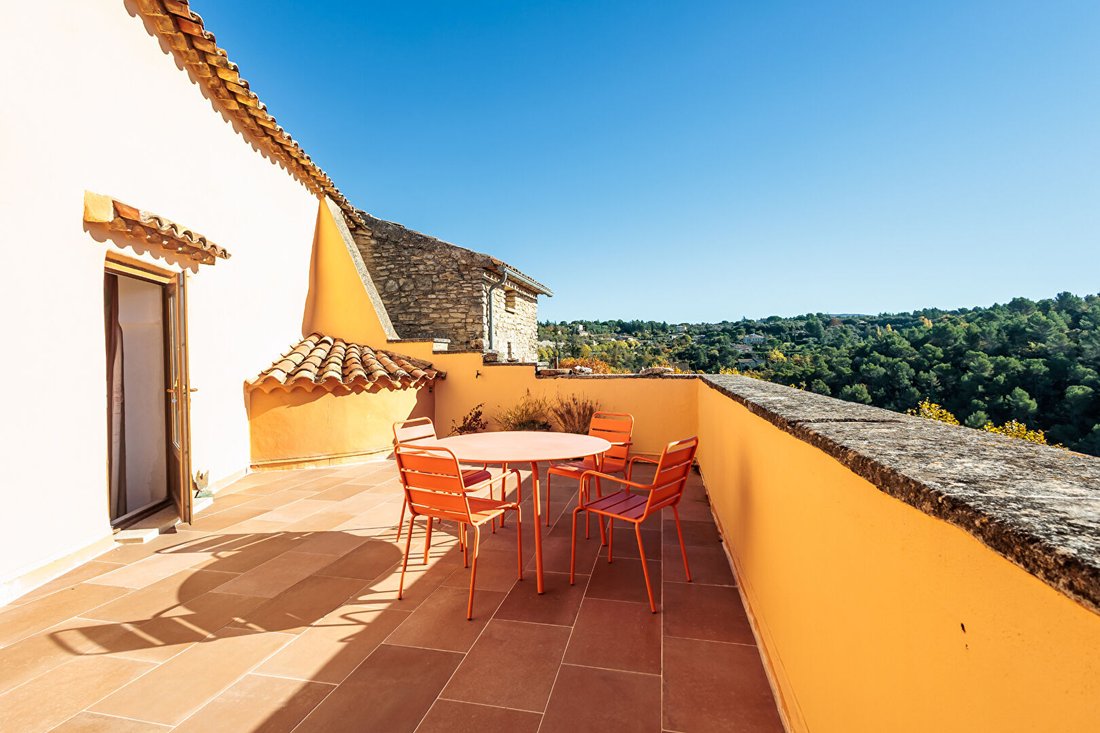 Unique Stone House With Dans Bonnieux, Provence Alpes Côte D'azur ...
