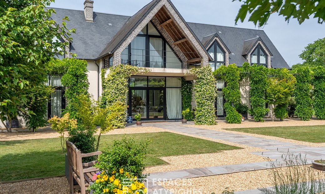 La Villa D'architecte Aux Courbes Dans Blois, Centre Val De Loire ...