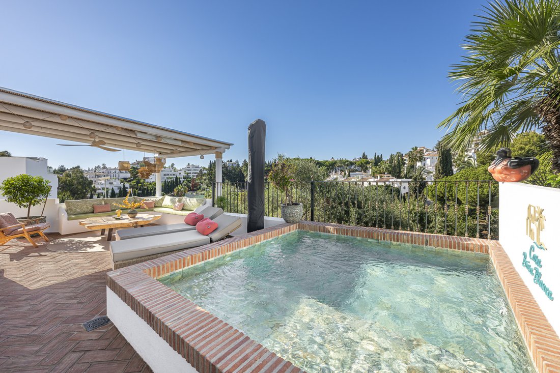 Elegant Townhouse With Private Pool & Panoramic In Marbella, Andalusia ...