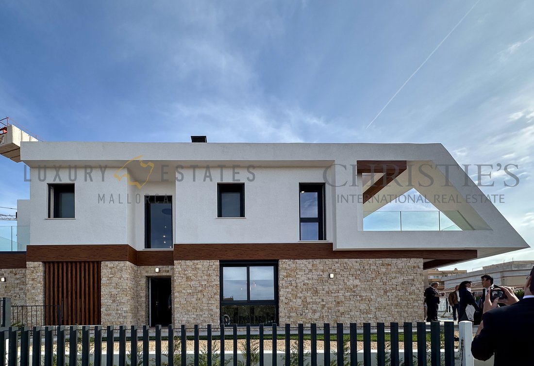 Casa En Cala Ratjada En Un Complejo En Capdepera, Islas Baleares ...