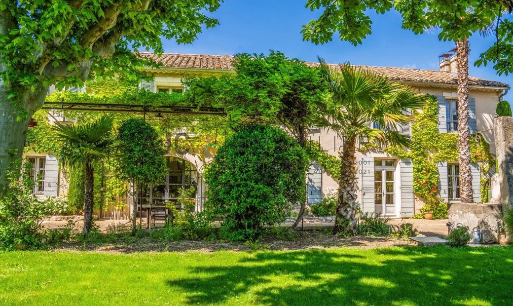 Mas Provençal On In Saint Rémy De Provence, Provence Alpes Côte D'azur ...