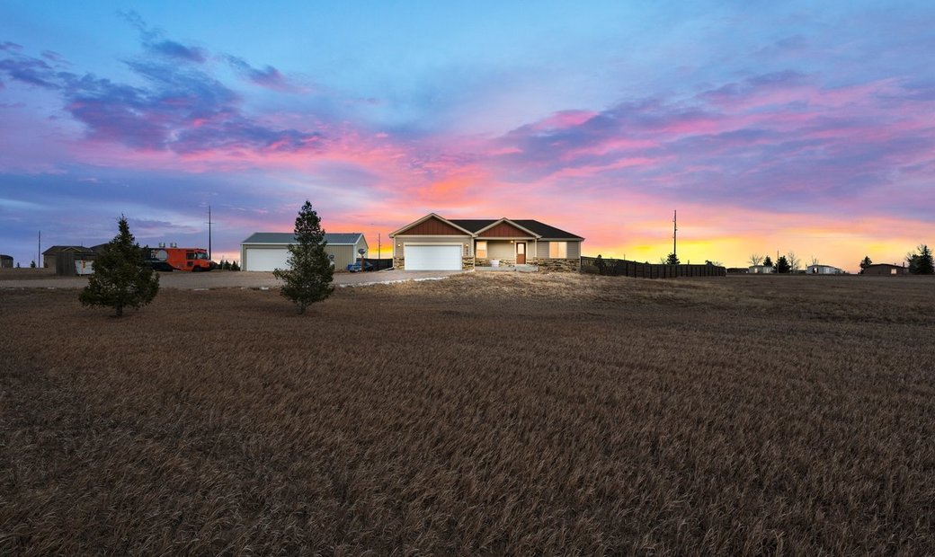 4 Bedrooms Single Family Detached In Cheyenne, Wyoming, United States ...