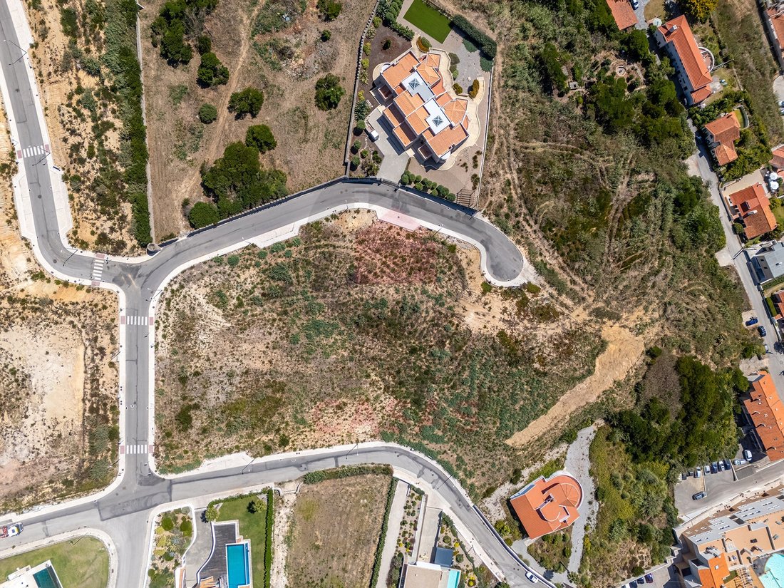 Baugrundstück Mit Exklusivem Blick Auf In Foz Do Arelho, Leiria ...