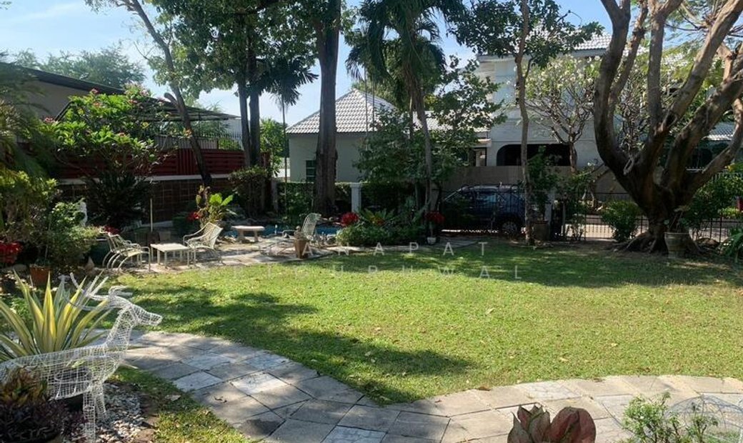 Ladawan Srinakarin, Samut Prakan In Samrong Nuea, Samut Prakan ...