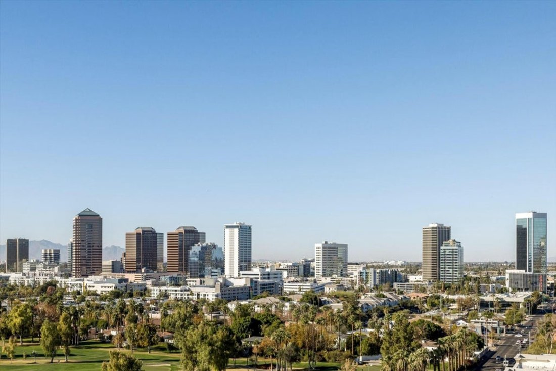 Crystal Point Dans Phoenix, Arizona, états Unis à Vendre (16848372)