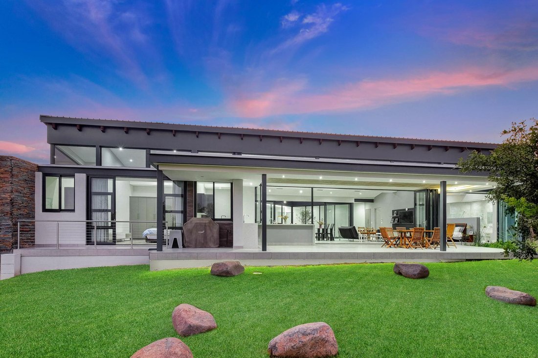 Gorgeous Single Storey Home In Midrand, Gauteng, South Africa For Sale ...
