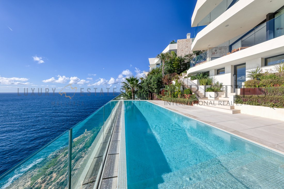 Luxury Villa In Santa Ponsa In First Sea Line En Calviá, Islas Baleares ...