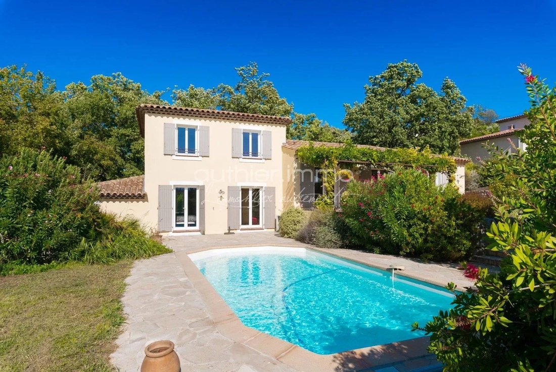 Villa Récente à Vendre à Grasse Dans Grasse, Provence Alpes Côte D'azur ...