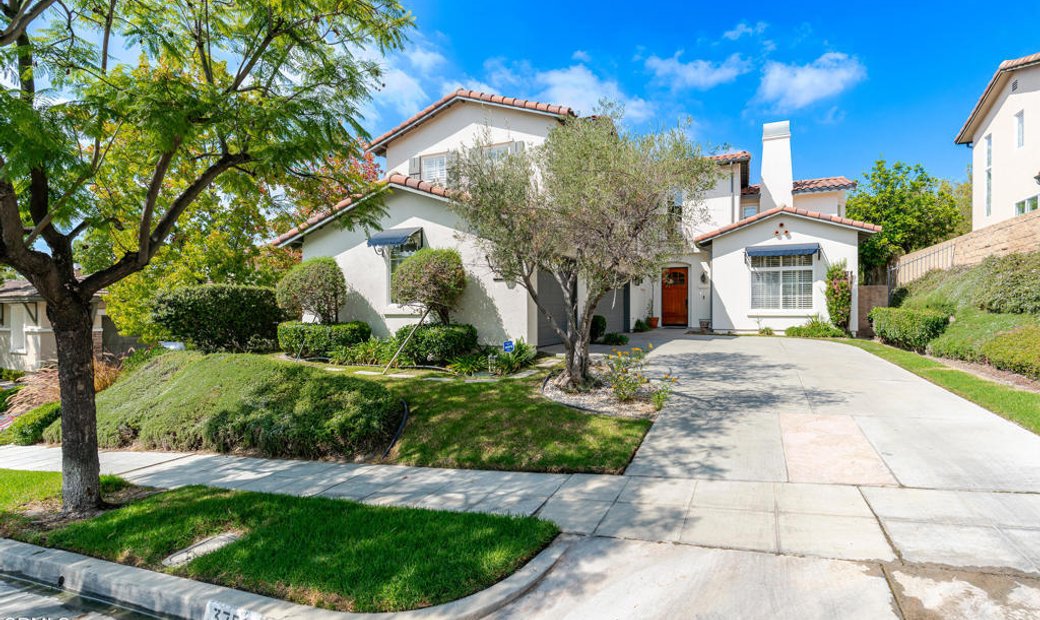 Residential Altadena En Altadena, California, Estados Unidos En Venta ...