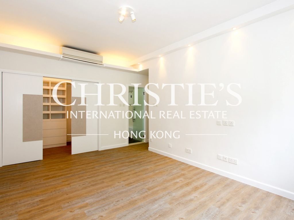 Clovelly Court Block 02 In Hong Kong, Hong Kong For Sale (16858614)