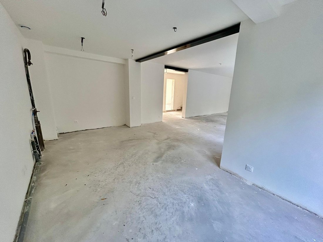 Garches City Center En Garches, Isla De Francia, Francia En Venta ...