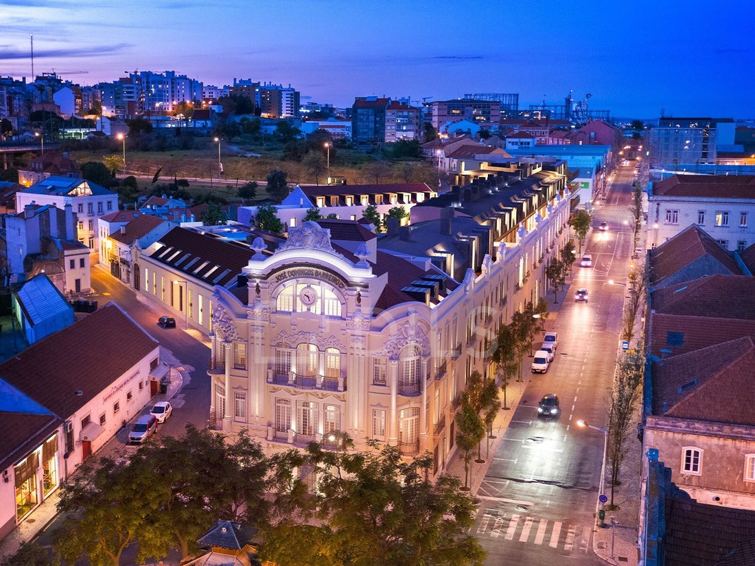 1 Bedroom Flat With Parking In A New Development In Marvila, Lisbon ...