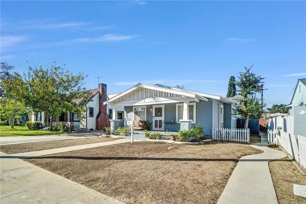 Mehrfamilienhaus In Anaheim In Anaheim, Kalifornien, Vereinigte Staaten ...