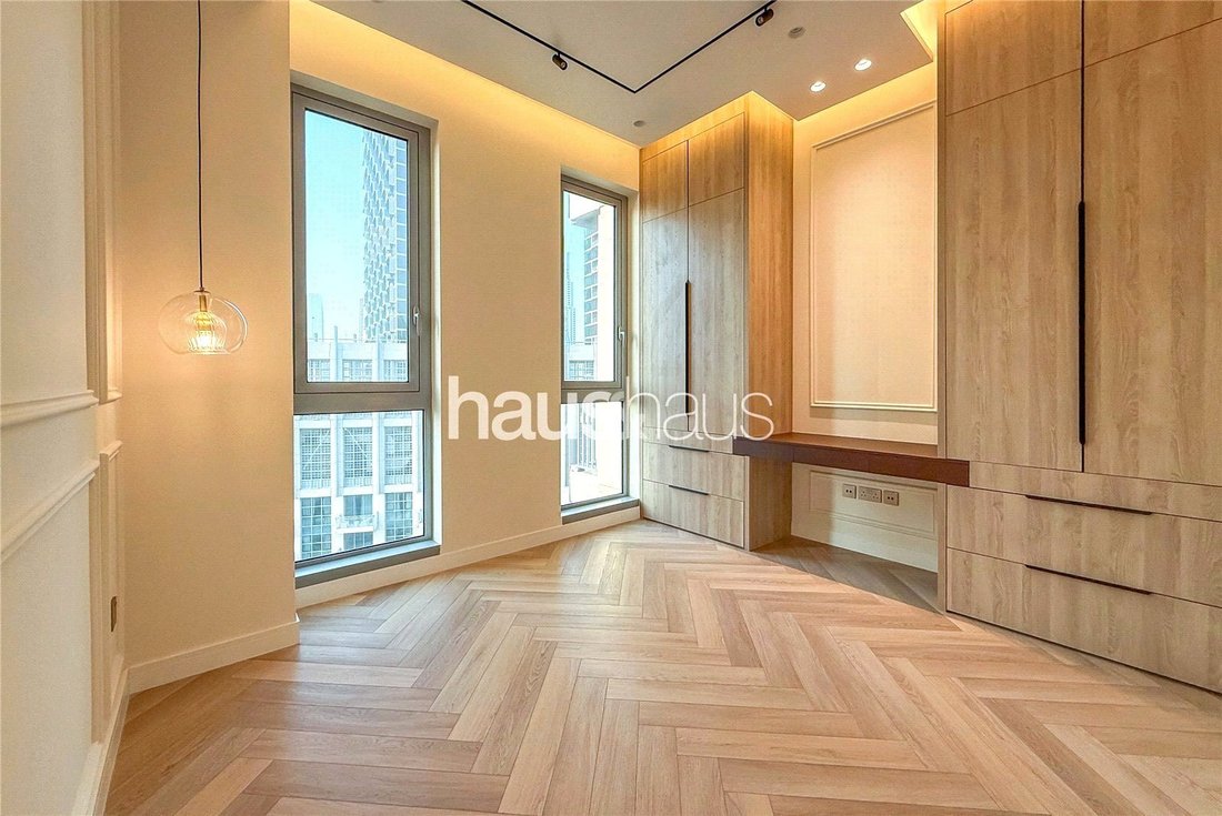 Obere Etage | In Dubai, Dubai, Vereinigte Arabische Emirate Zu ...