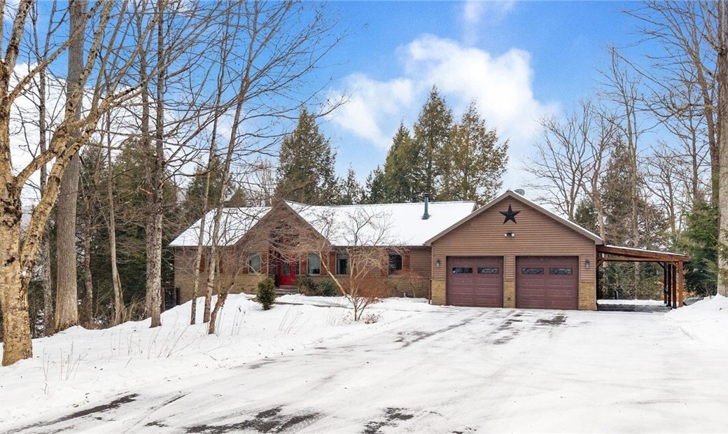 Wohnhaus Oneonta In Oneonta, New York, Vereinigte Staaten Zu Verkaufen ...