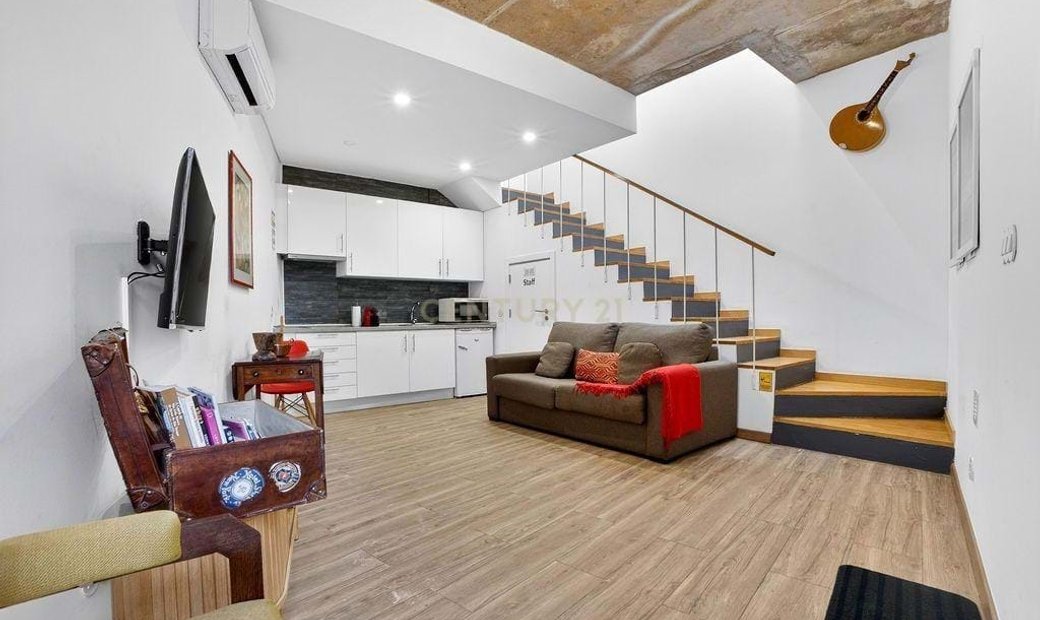 In The Emblematic Mouraria In Santa Maria Maior, Lisbon, Portugal For ...