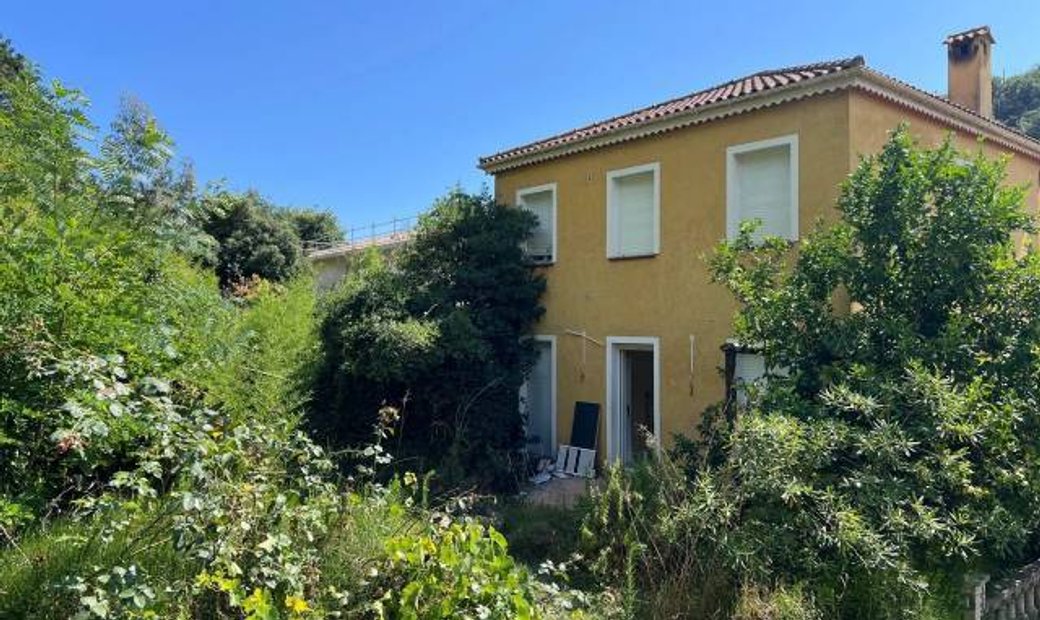 Bâtiment De 200 M2 Menton Dans Menton, Provence Alpes Côte D'azur ...