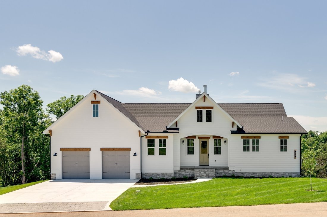 Single Family Residence In Winchester In Fayetteville, Tennessee ...