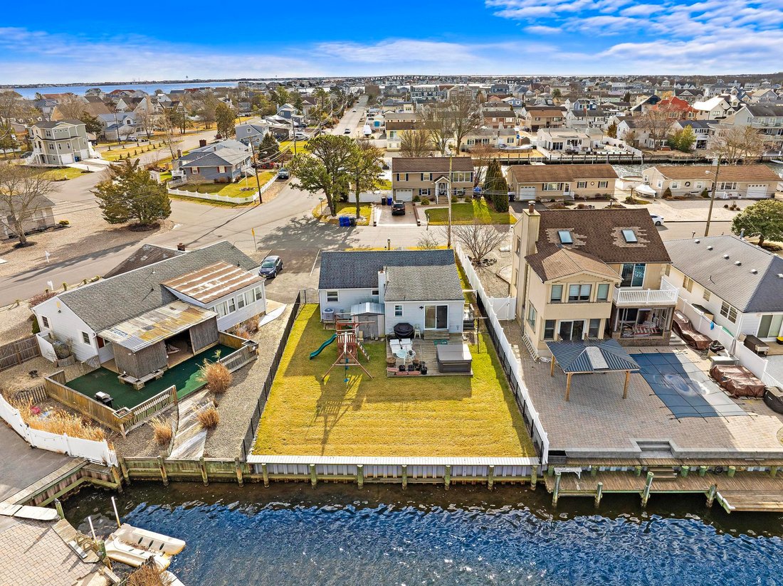 4 Jamaica Avenue In Toms River, New Jersey, United States For Sale ...
